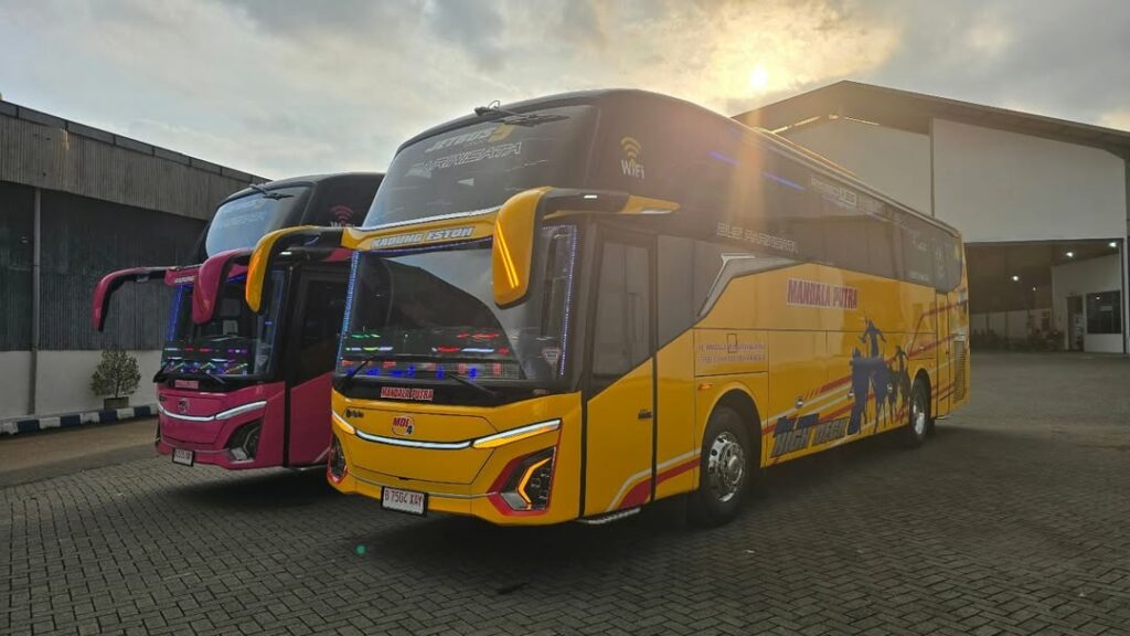 Mengenal Perbedaan Bus SHD dan HDD, Ini Penjelasan Lengkapnya - Happy Trans